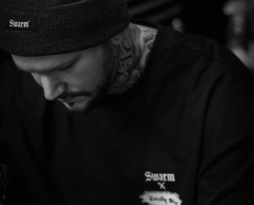 Simon Schulte – Totally Skin